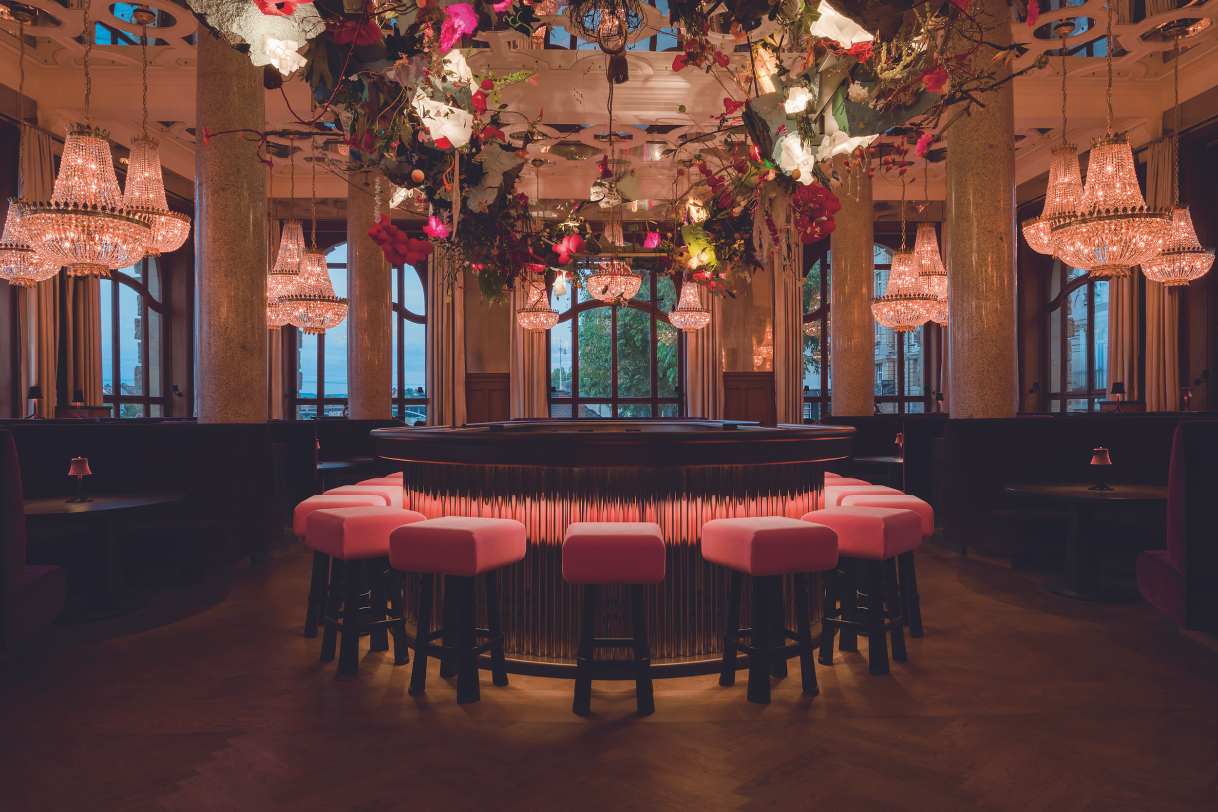 BANKS Basel: Das neue Restaurant im Grand Hotel Les Trois Rois am Rhein