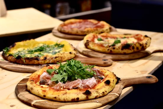 Våra pizzor | Heat And Eat