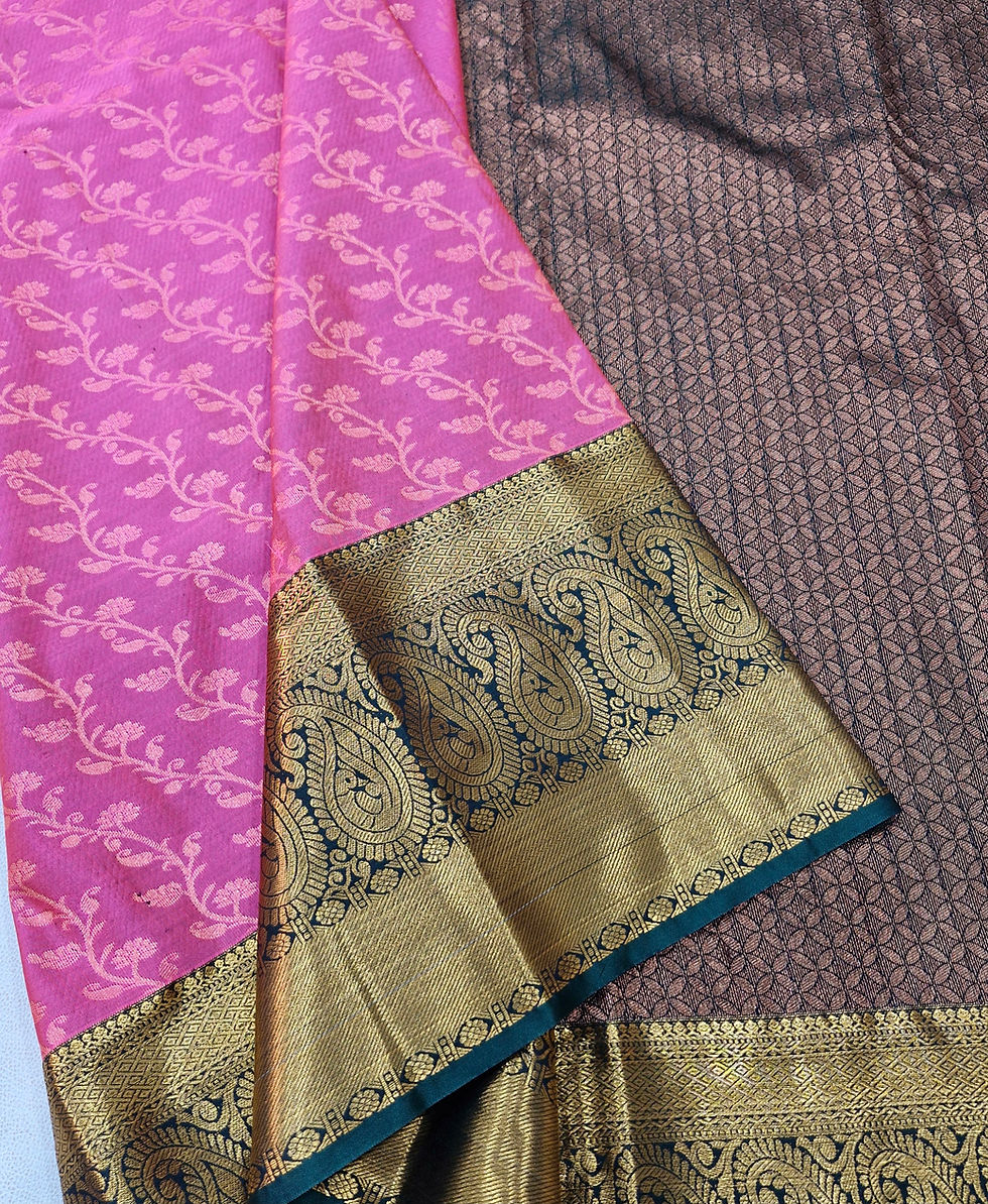 Green colour with Lotus pink colour Kanchipuram pattu saree ...