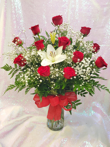 Dozen with a Lilly #A26 | Monica's Flowers