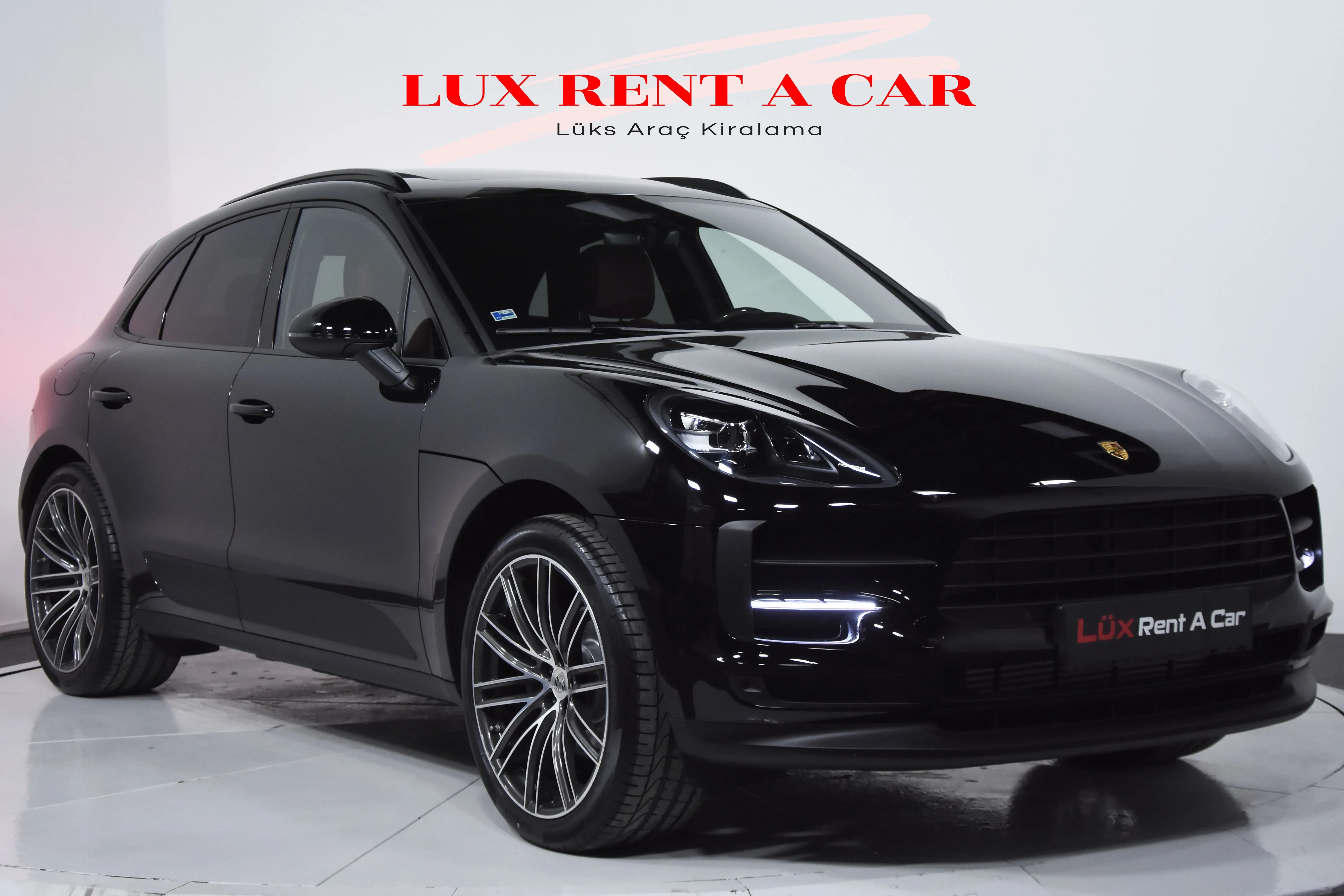 Porsche Macan | Lux Car Rental
