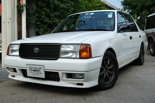 2004 Toyota Crown Comfort GTZ Supercharger | Car in Life