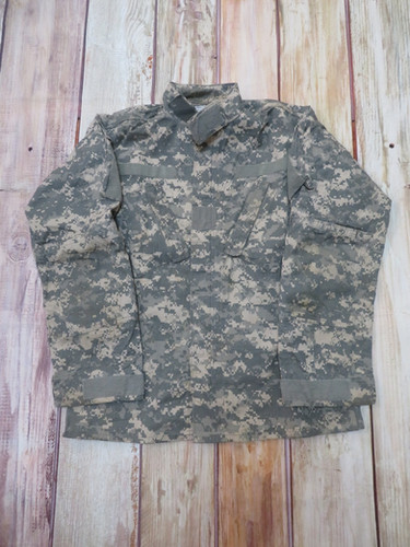 米軍実物 ACU UCP COAT ジャケット | 柿田商店 ミリタリーショップ カキタ商店 横須賀 ドブ板通り 米軍放出品 海軍 U.S.NAVY