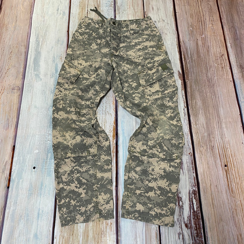 米軍実物 ACU UCP TROUSER パンツ | 柿田商店 ミリタリーショップ カキタ商店 横須賀 ドブ板通り 米軍放出品 海軍 U.S.NAVY