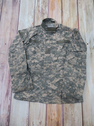 米軍実物 ACU UCP COAT ジャケット | 柿田商店 ミリタリーショップ カキタ商店 横須賀 ドブ板通り 米軍放出品 海軍 U.S.NAVY