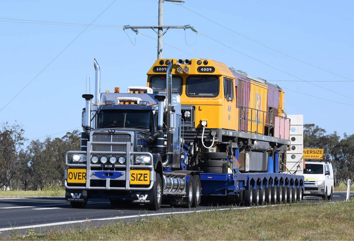 GradientLeft | Jon Kelly - HHA