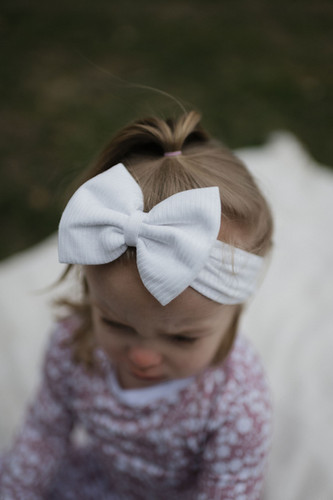 White Bamboo Ribbed Bow | Timber And Moon