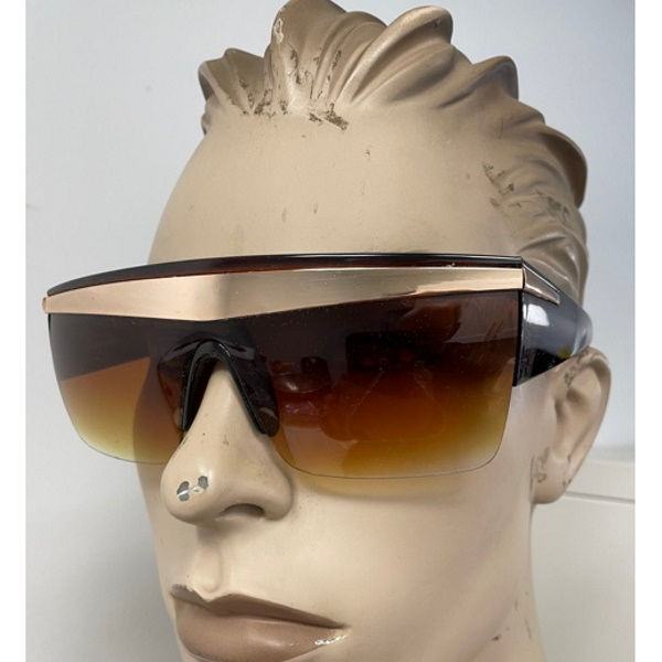 LADY GAGA STYLE SUNGLASSES | FLASHBACK AND FREEDOM