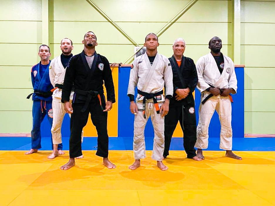 NOUVELLES CEINTURES NOIRE