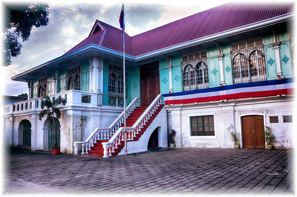 Old Municipal Town Hall (Lumang Munisipyo)