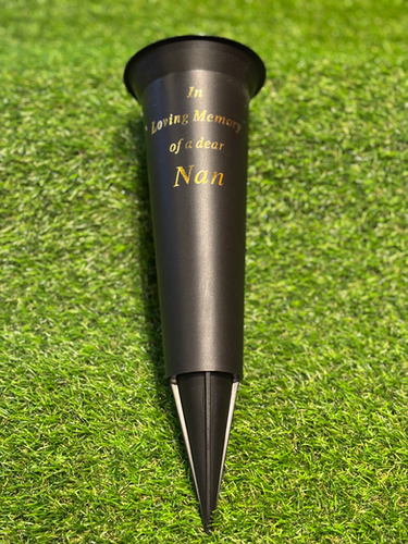 Grave Spike In Loving memory of Dear Nan | Thistle And Fearne