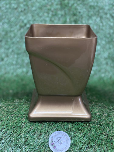 Victoria Square Flower Pot Gold | Thistle And Fearne