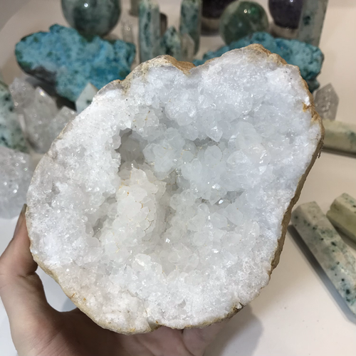 Thick white Quartz Geode with glossy points | Crystality.co.uk