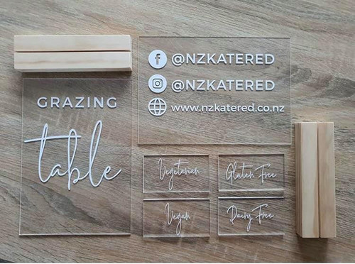 Acrylic table signage / grazing table signage | imprintz
