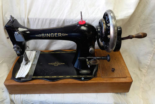 Singer Hand operated machine, Singer hand machine,Fiddle bed ...