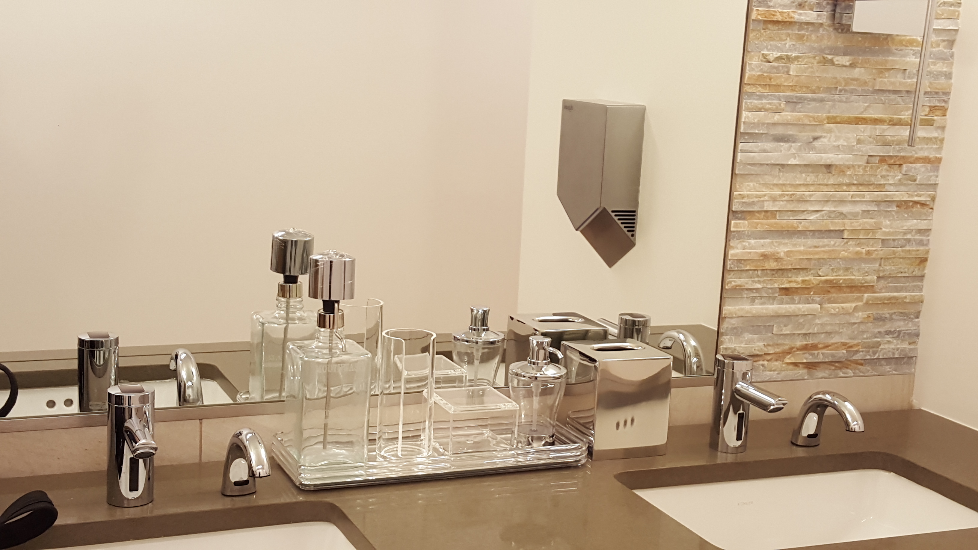 Executive Restroom/Locker Room Amenities | gemware-supply