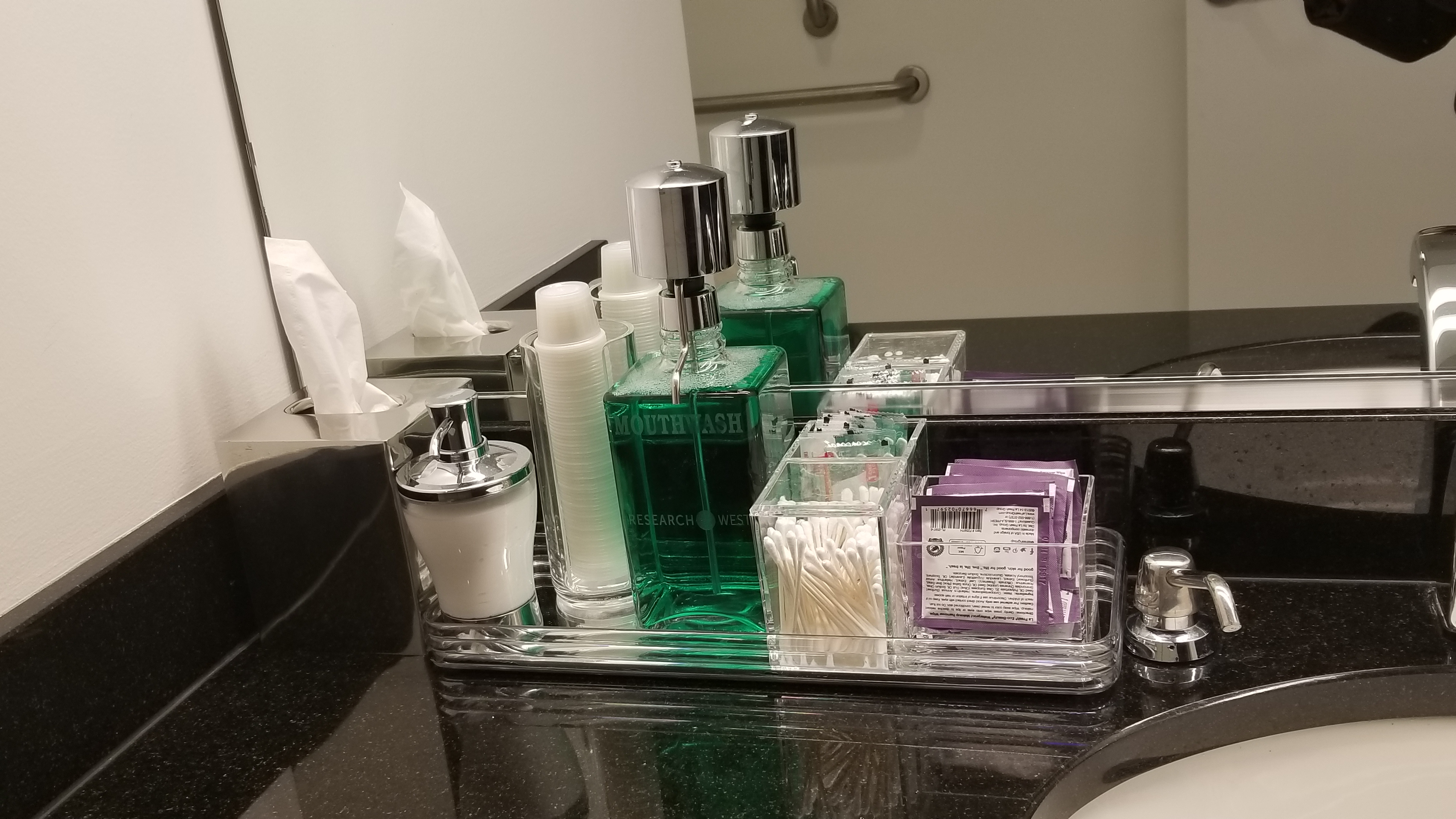 Executive Restroom/Locker Room Amenities | gemware-supply