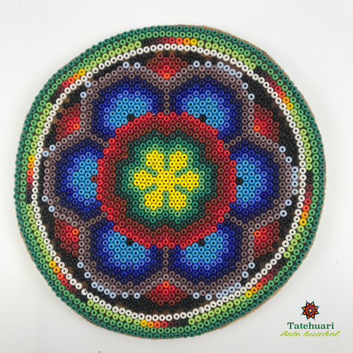 Círculo Forrado con Chaquira - Arte huichol | tatehuari