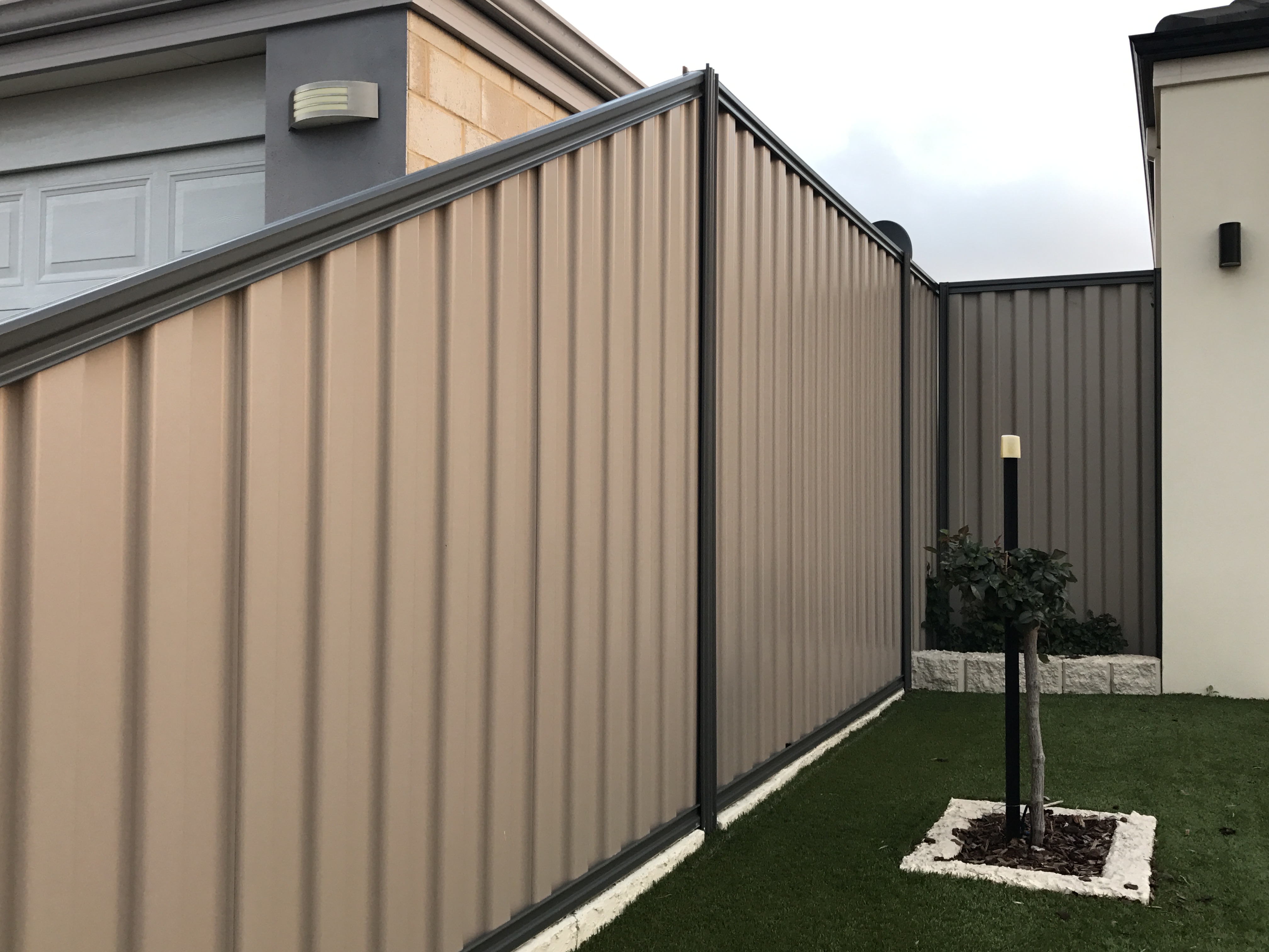 Colorbond Gates and Fence | AR Screening Systems | Forrestdale WA