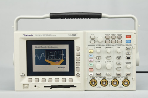 Tektronix TDS3014 100 MHz Digital Oscilloscope | rescience