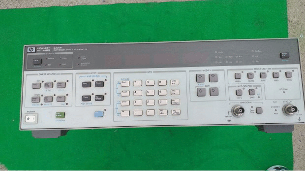 HP 3325B Synthesizer/Function Generator | rescience
