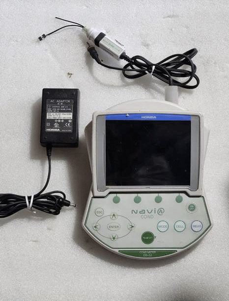 HORIBA DS-52 Conductivity Meter | rescience