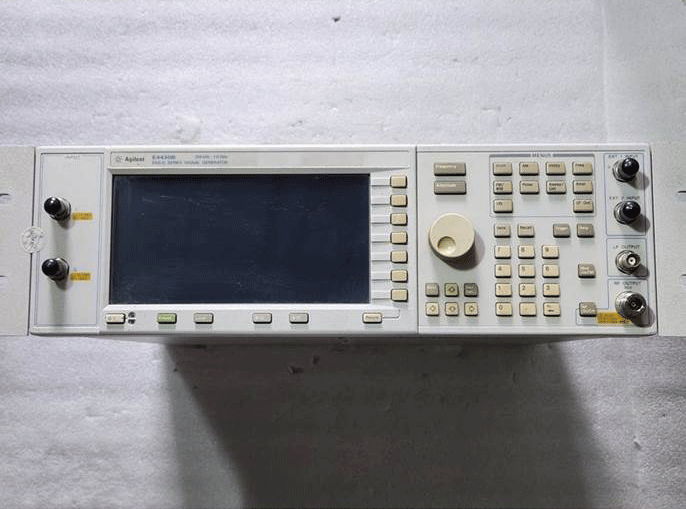 Agilent E4430B ESG-D Signal Generator (1.0GHZ) | rescience