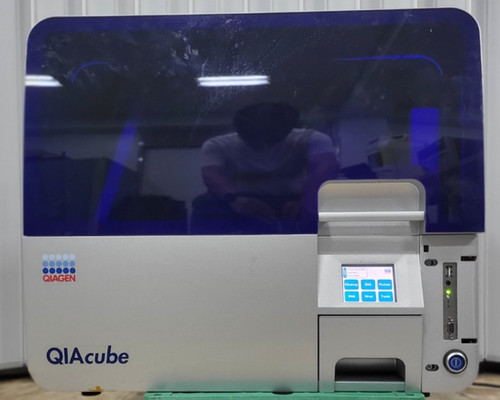 QIAGEN QIAcube Automated DNA RNA Isolation Purification System | rescience
