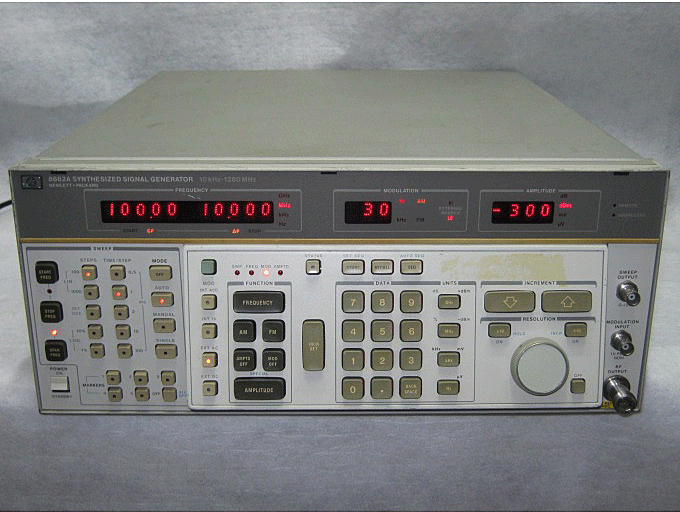 HP/KEYSIGHT 8662A SYNTHESIZED SIGNAL GENERATOR | rescience