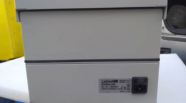 Labnet S2056A-220V Microplate/Microtube Shaking Incubator | rescience