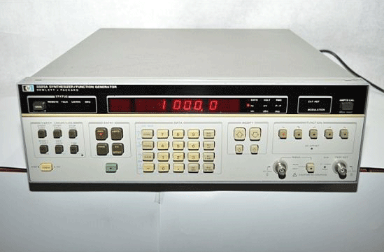 HP/KEYSIGHT 3325A Synthesizer / Function Generator | rescience