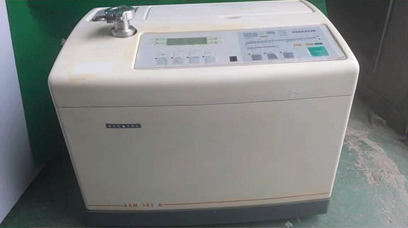 Pfeiffer ASM 142 D Helium Lead Detector | rescience