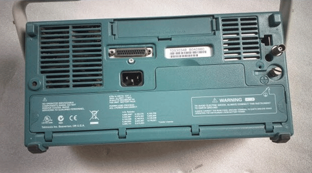 Tektronix TDS3034B 4CH Color Digital Phosphor Oscillscope | rescience