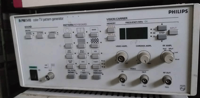 Philips PM5418 Color TV Pattern Generator | rescience