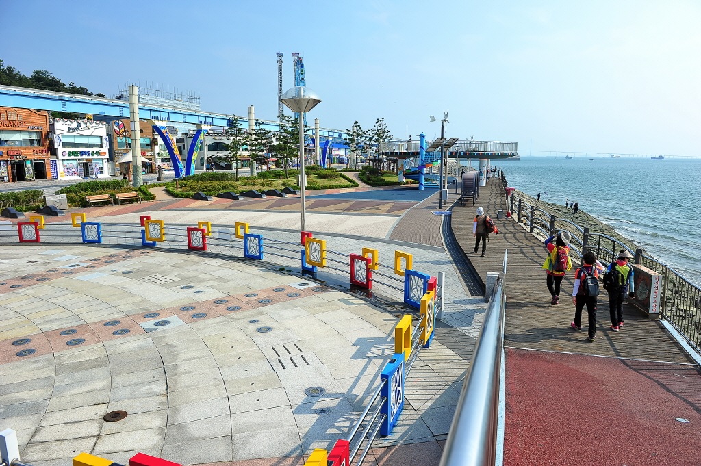 Incheon Best: Chinatown/Fairy Tale Village/Wolmido Island - KoreaToDo