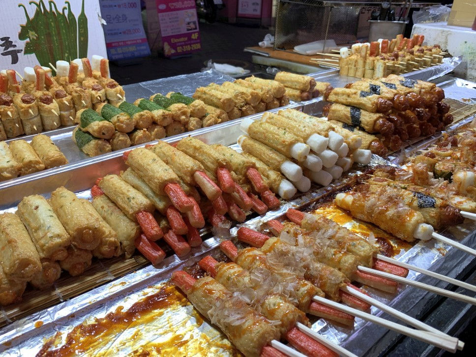 30 Best Myeongdong Street Food & getting there | KoreaToDo