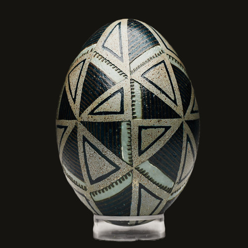 48 Triangles Etched Emu Pysanky 06 | Jennifer Domal