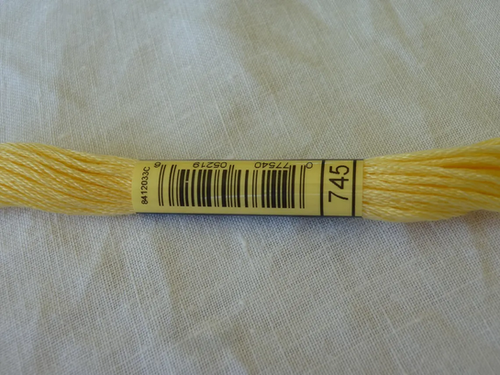 745 HILO PARA BORDAR DMC -LIGHT YELLOW | Bordar.cl