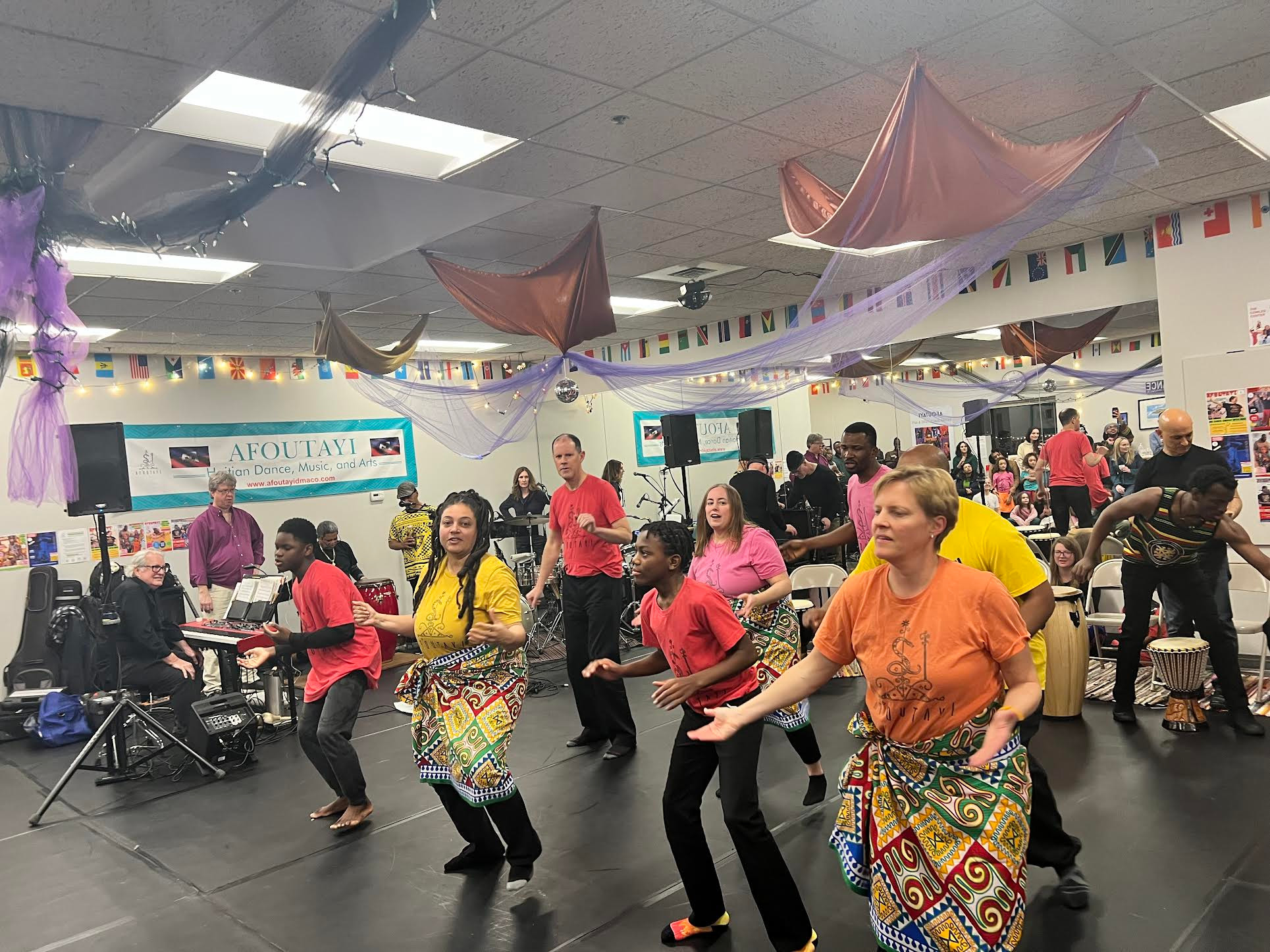 Danse ak Fofo / Dance with Fofo | AFOUTAYI