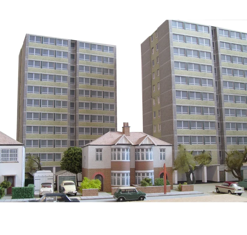 FLATS Half relief block of flats 1/76 | Kingsway Models