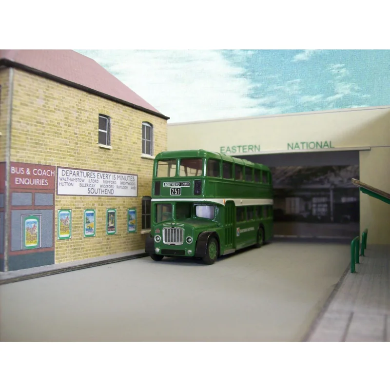 ENWG Eastern National Wood Green bus depot 1/76 | Kingsway Models