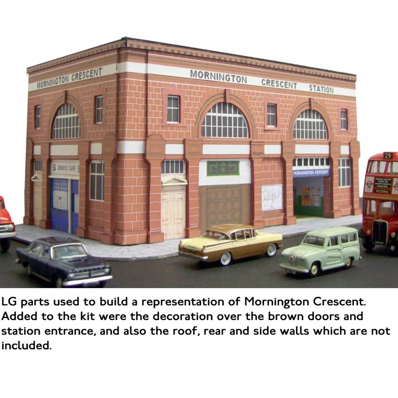 LG Leslie Green style Underground station frontage kit 1/76 | Kingsway ...