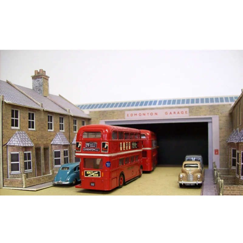 EM Edmonton LT central bus garage 1/76 | Kingsway Models