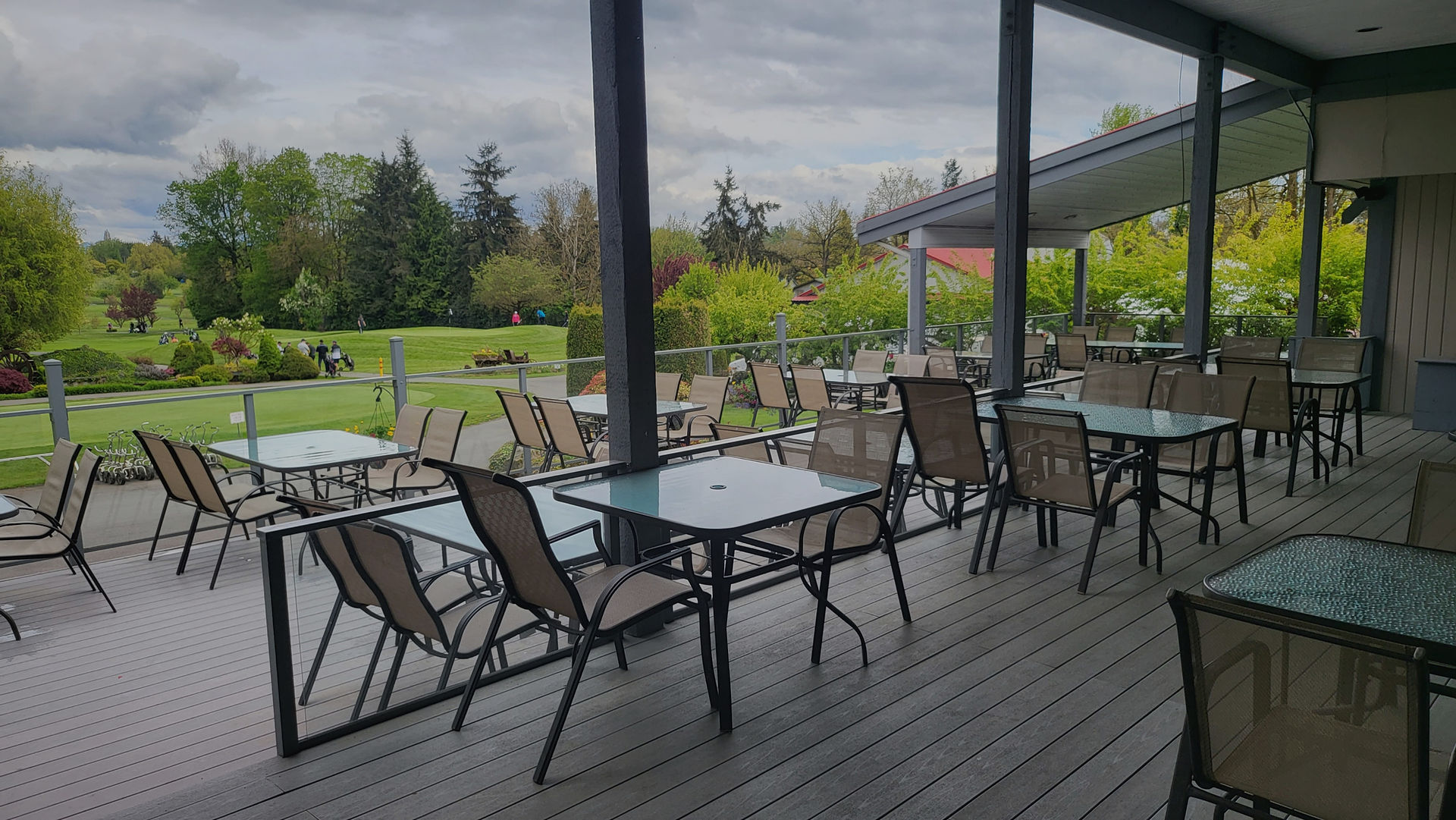 ESTATE GRILL | Poppy Golf