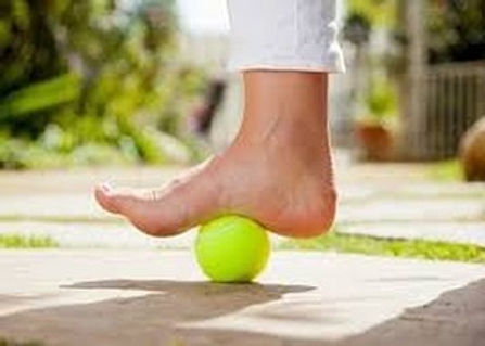 Massage plantaire avec balles... Voici quelques bienfaits à ressentir...