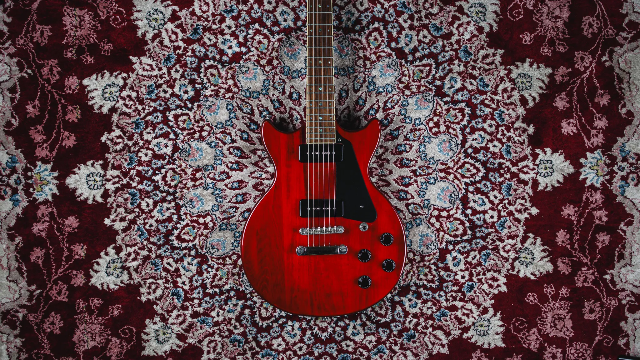 PRE-LOVED - Hofner Colorama DC P90 - Faded Cherry | The Woodshed Guitars
