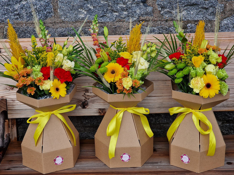 Beautiful blooms for everyone with local delivery in Lochaber and Fort ...