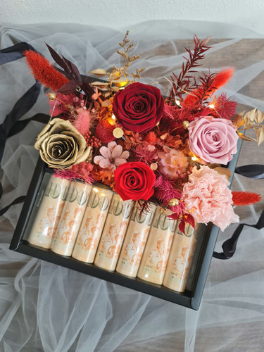 Preserved Money Flower Box - Red Gold | Leblancflorist.co