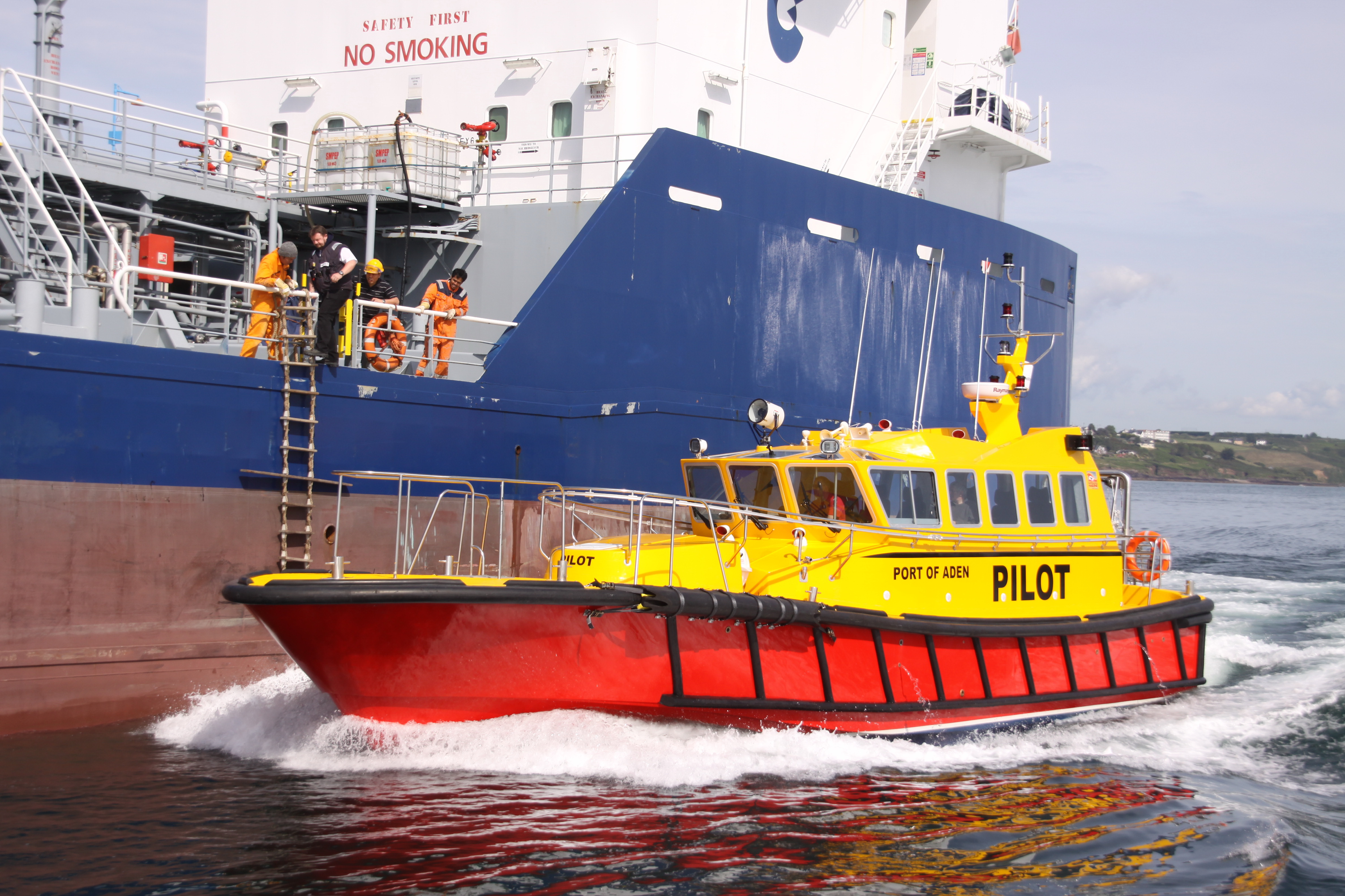 Interceptor 55 Pilot | safehavenmarine