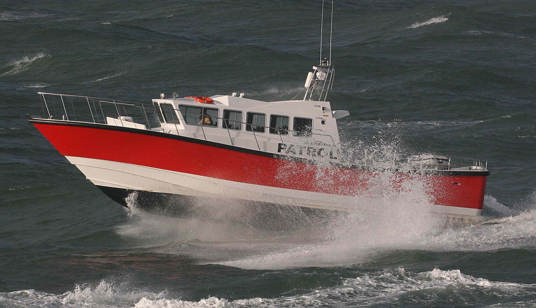 Interceptor 55 Crew | safehavenmarine